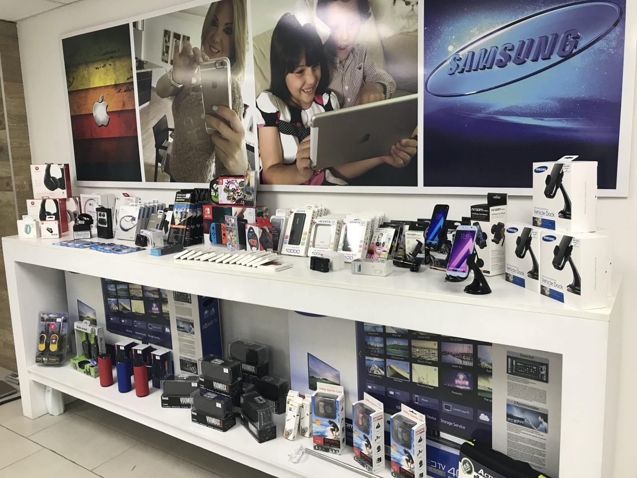 Quienes somos – Elite Cellular Corp